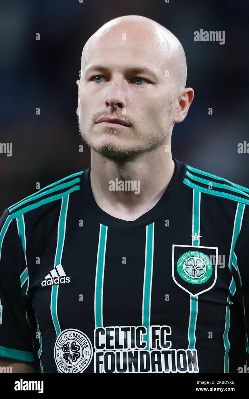 Aaron mooy football hi-res stock photography and images - Alamy
