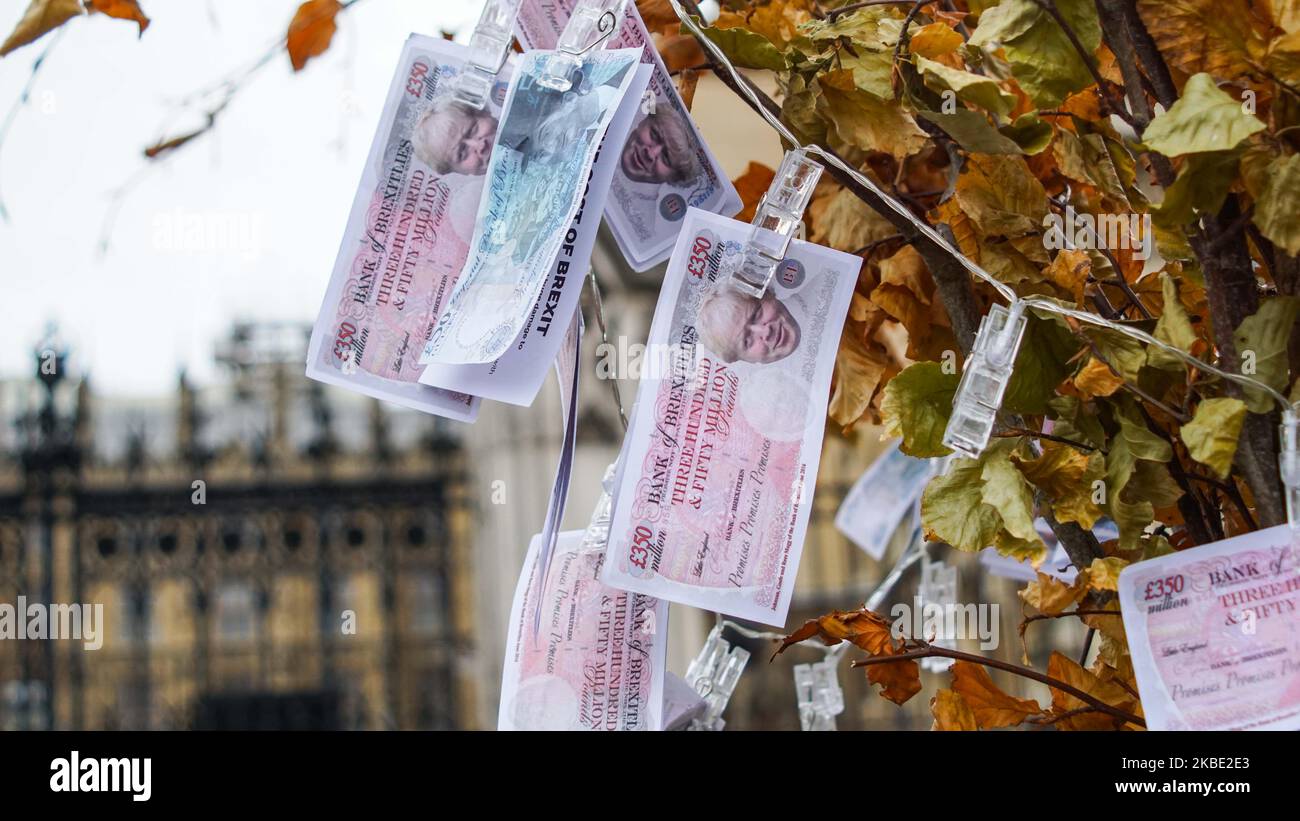 Human interet hi-res stock photography and images - Alamy