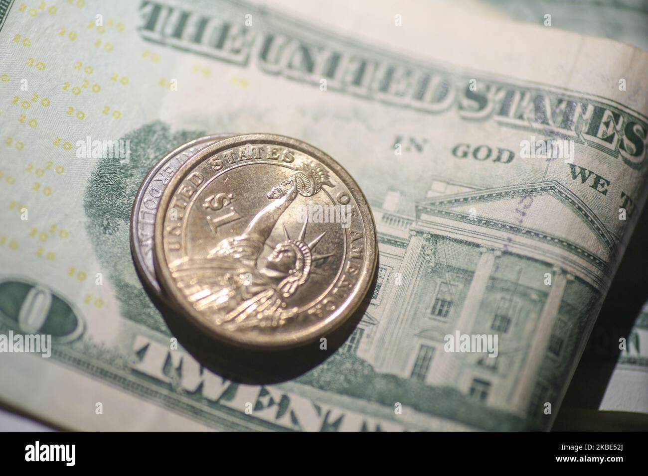 100 dollar bill wall nobody hi-res stock photography and images - Alamy