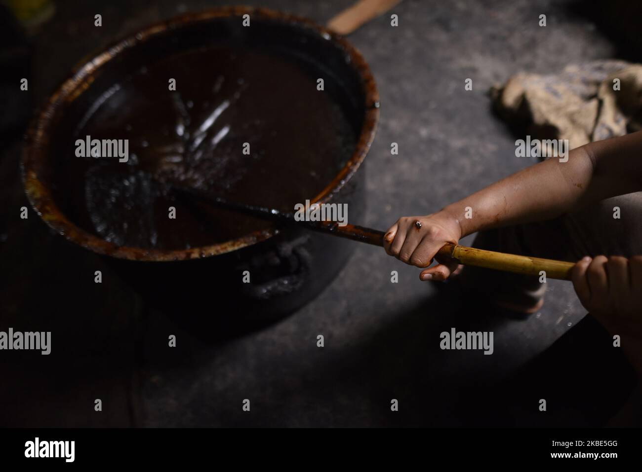 Chaku hi-res stock photography and images - Alamy