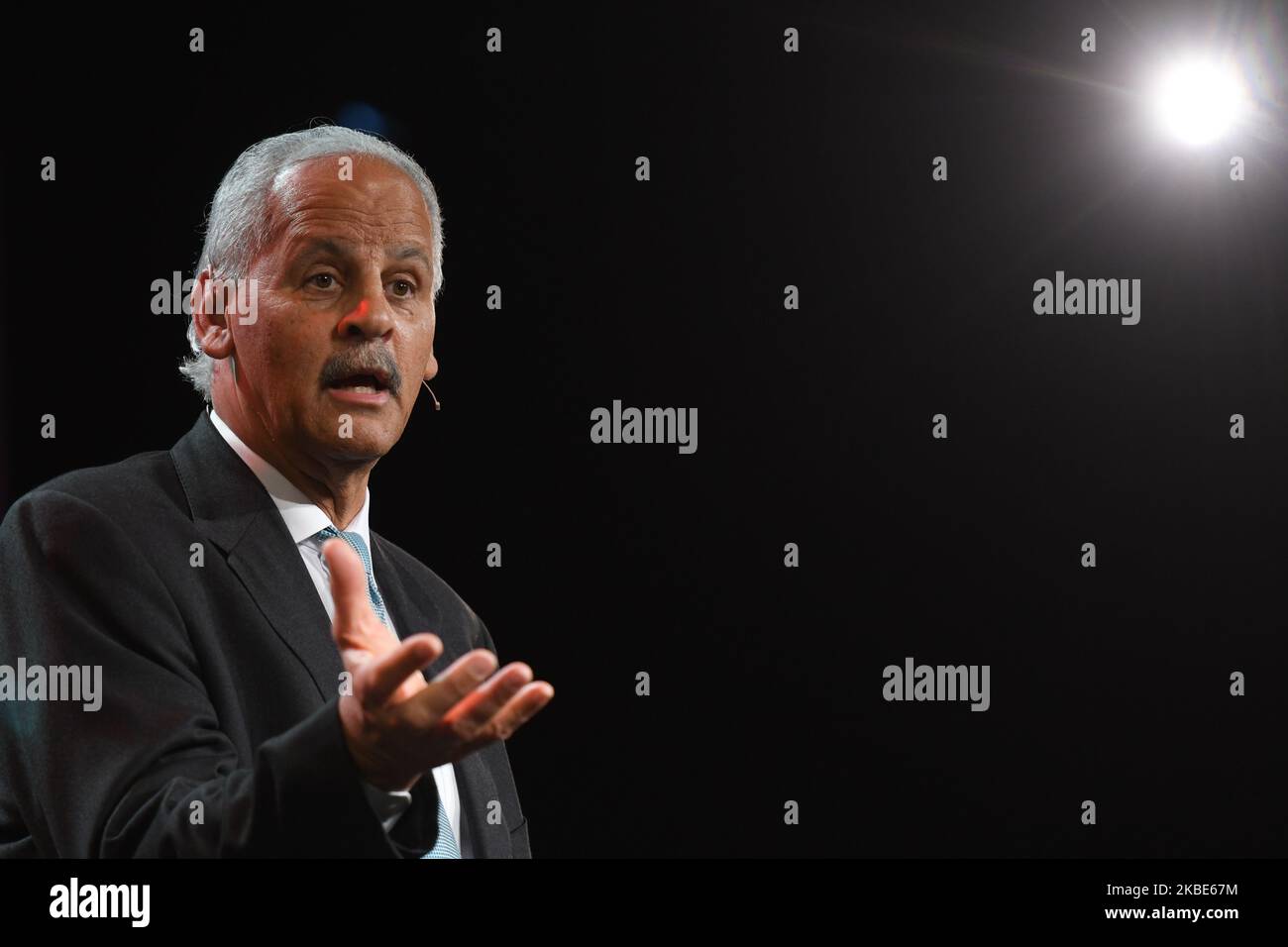 Stedman Graham, a leadership expert and NY Times best-selling author ...