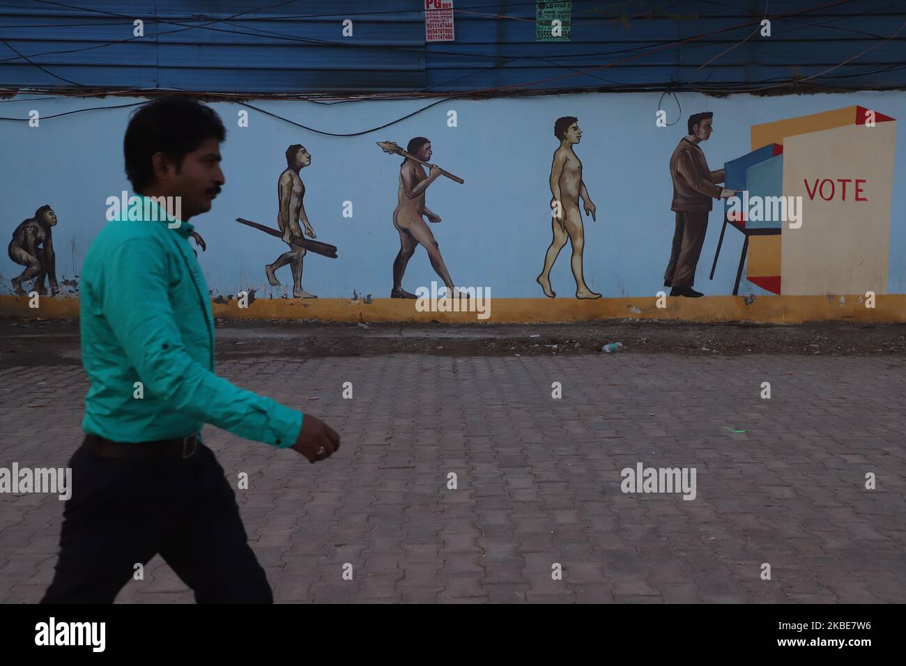 Evolution of human mural hi-res stock photography and images - Alamy