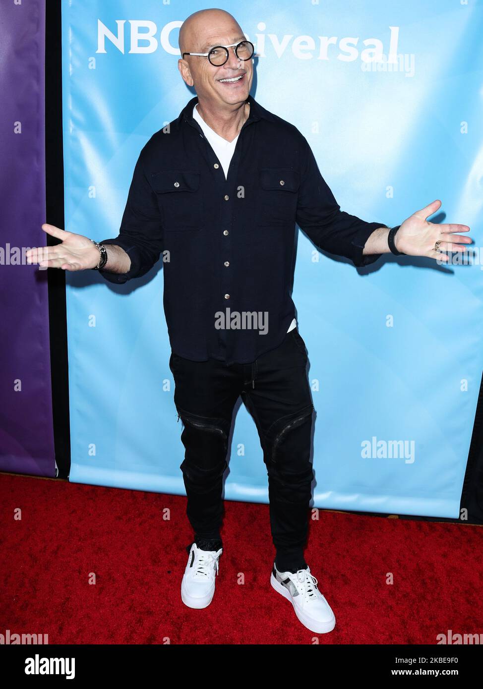 PASADENA, LOS ANGELES, CALIFORNIA, USA - JANUARY 11: Howie Mandel ...