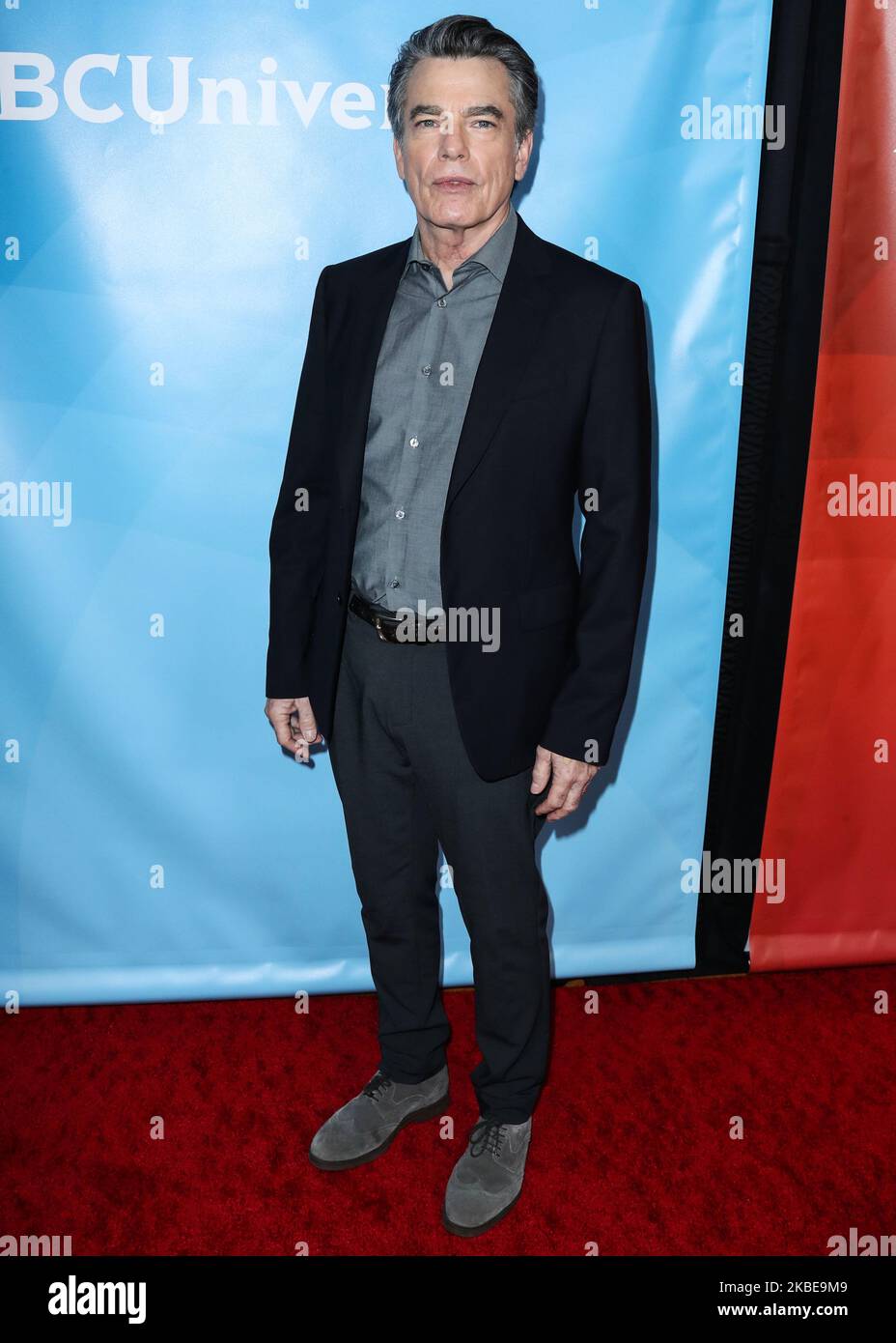 PASADENA, LOS ANGELES, CALIFORNIA, USA - JANUARY 11: Peter Gallagher ...