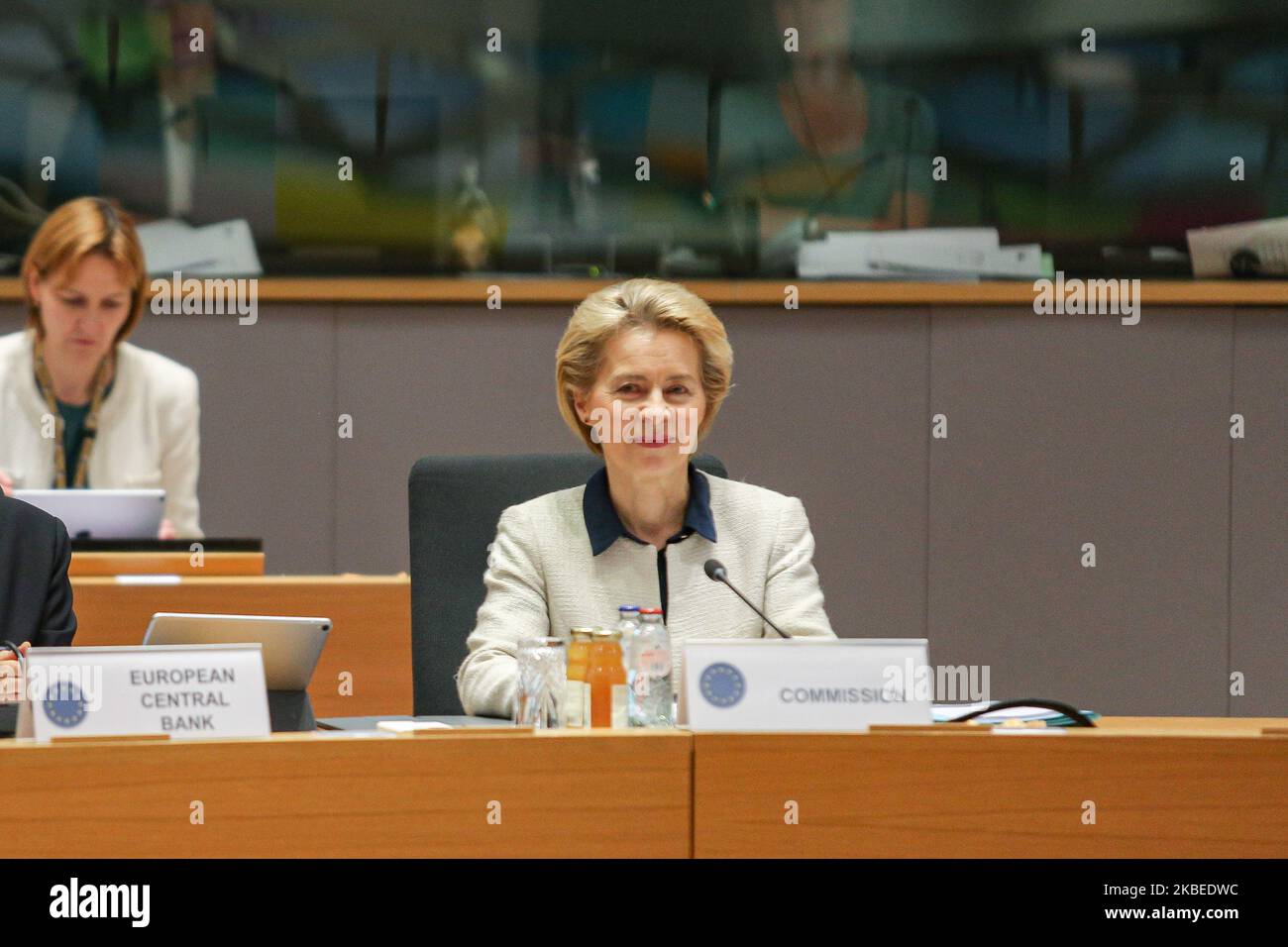 Bank german woman desk hi-res stock photography and images - Alamy