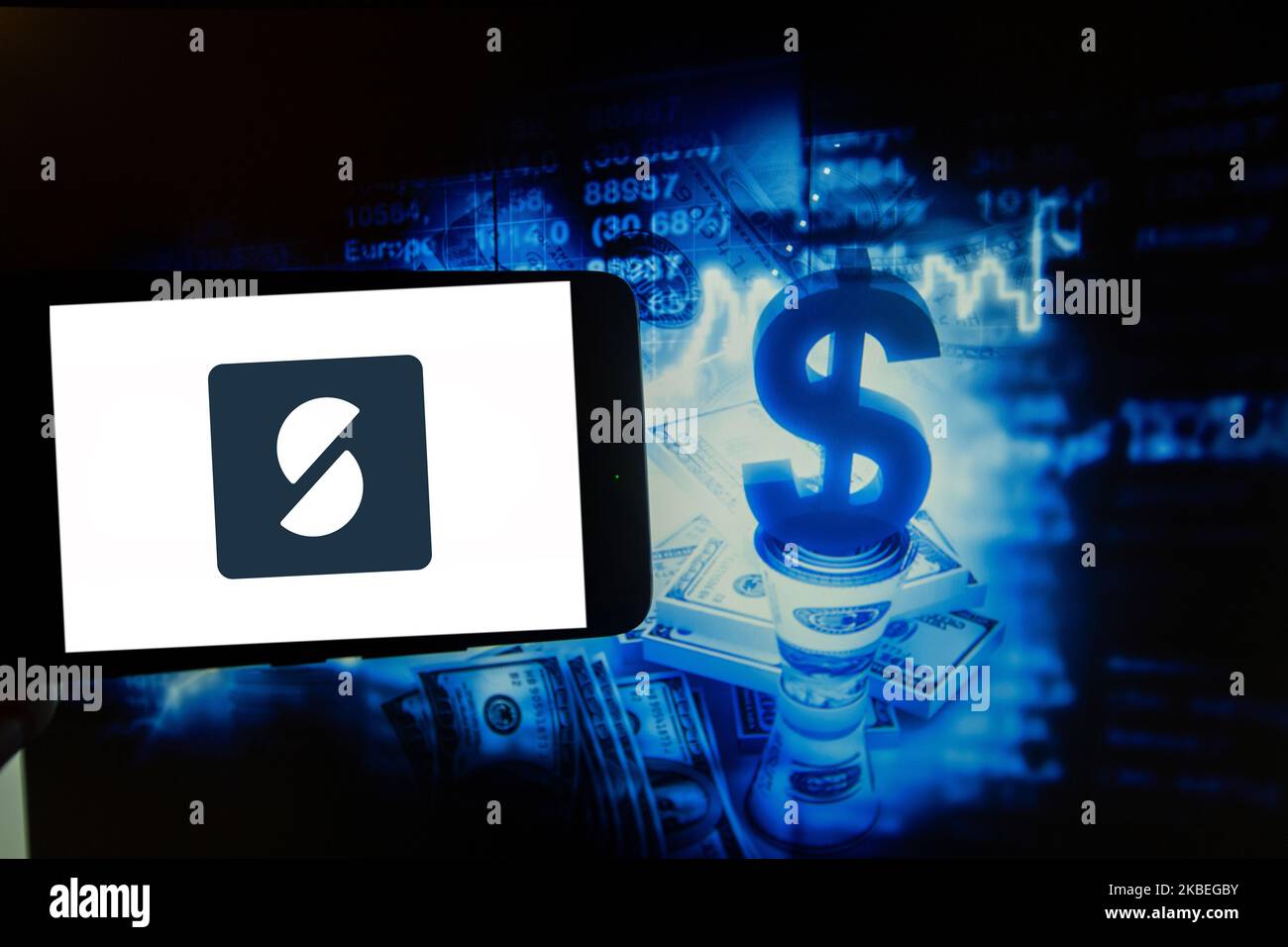 Sumup logo hi-res stock photography and images - Alamy