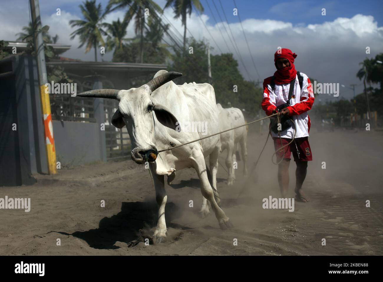 Hazarous lava eruption hi-res stock photography and images - Alamy