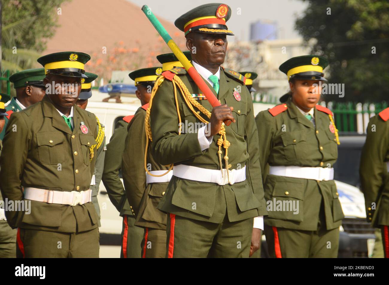 Nigerian soldiers in uniform hi-res stock photography and images - Alamy