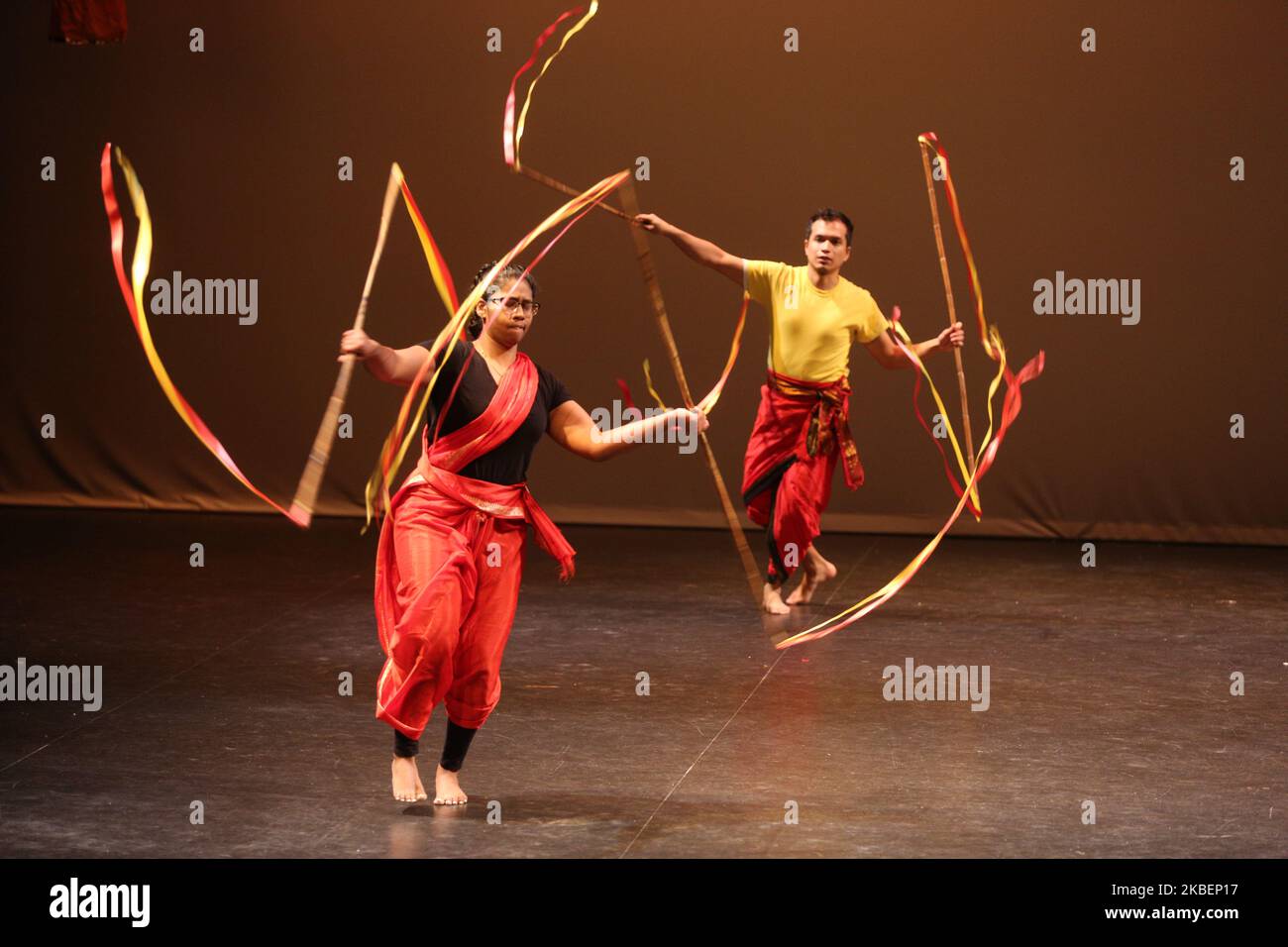 Silambam hi-res stock photography and images - Alamy
