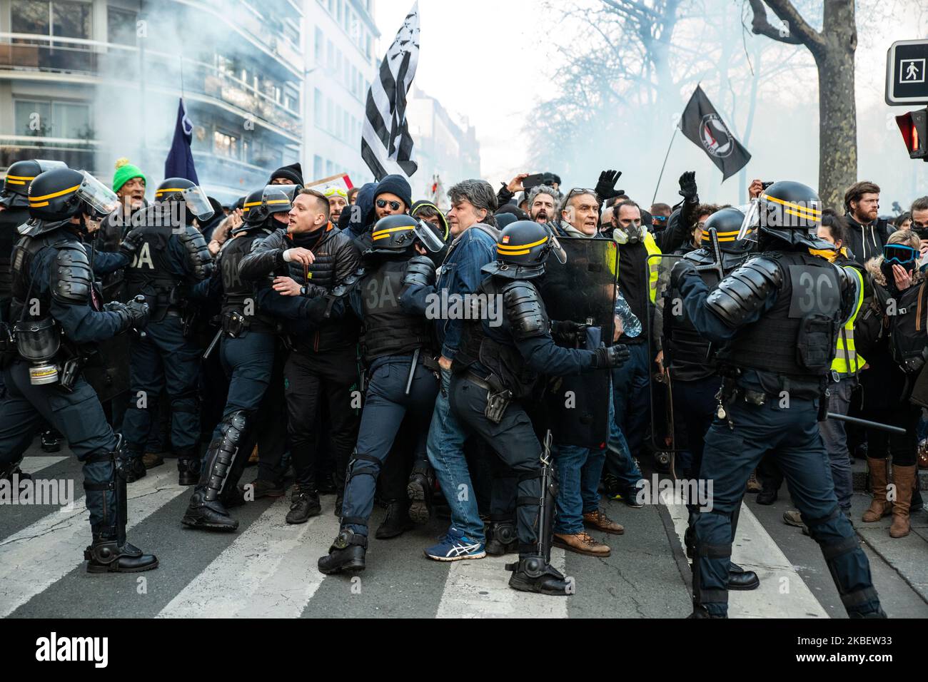 First clashes between police and demonstrators during the 62th round of ...