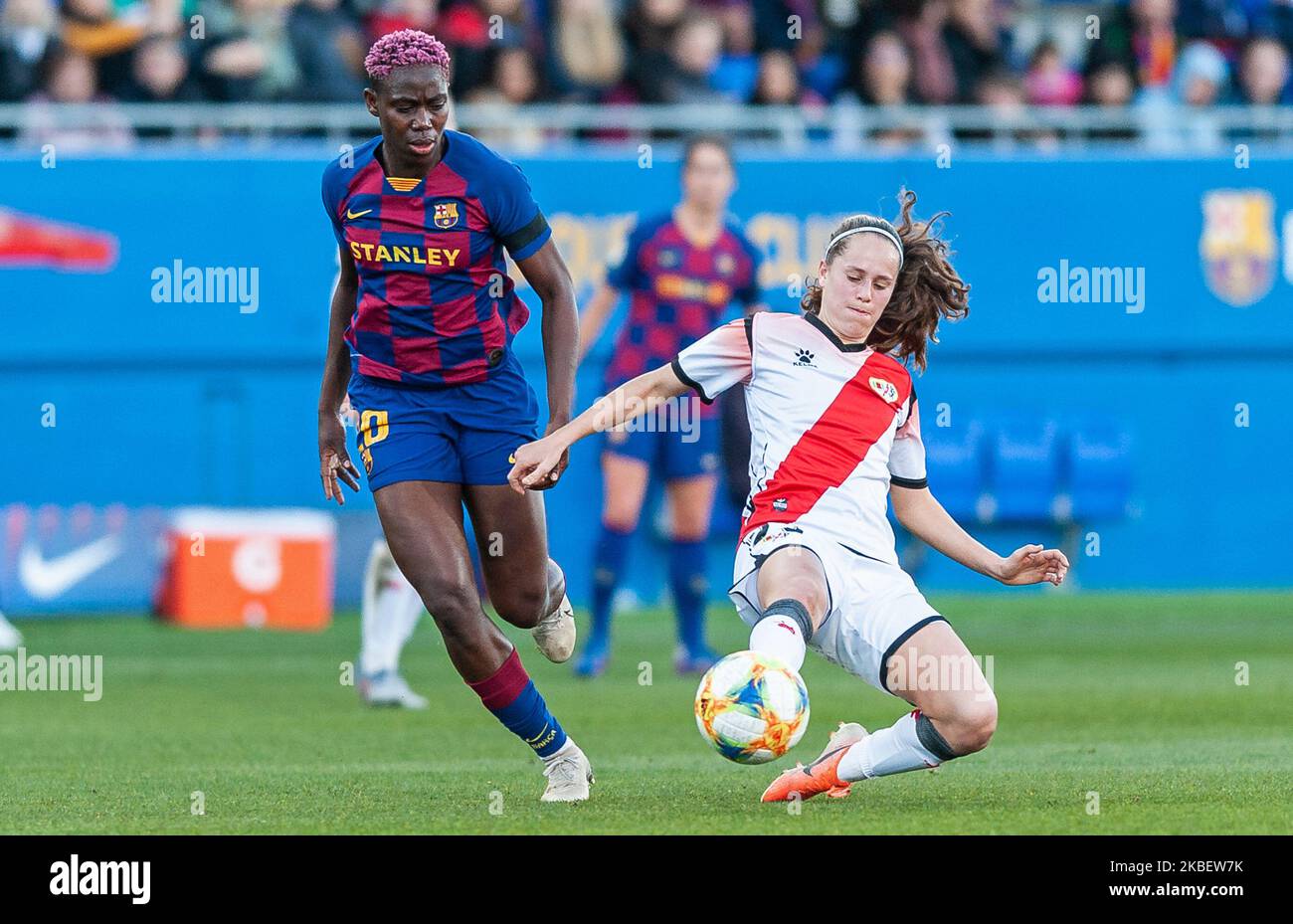 Eva Alonso and Asisat Oshoala during the match between FC Barcelona and ...