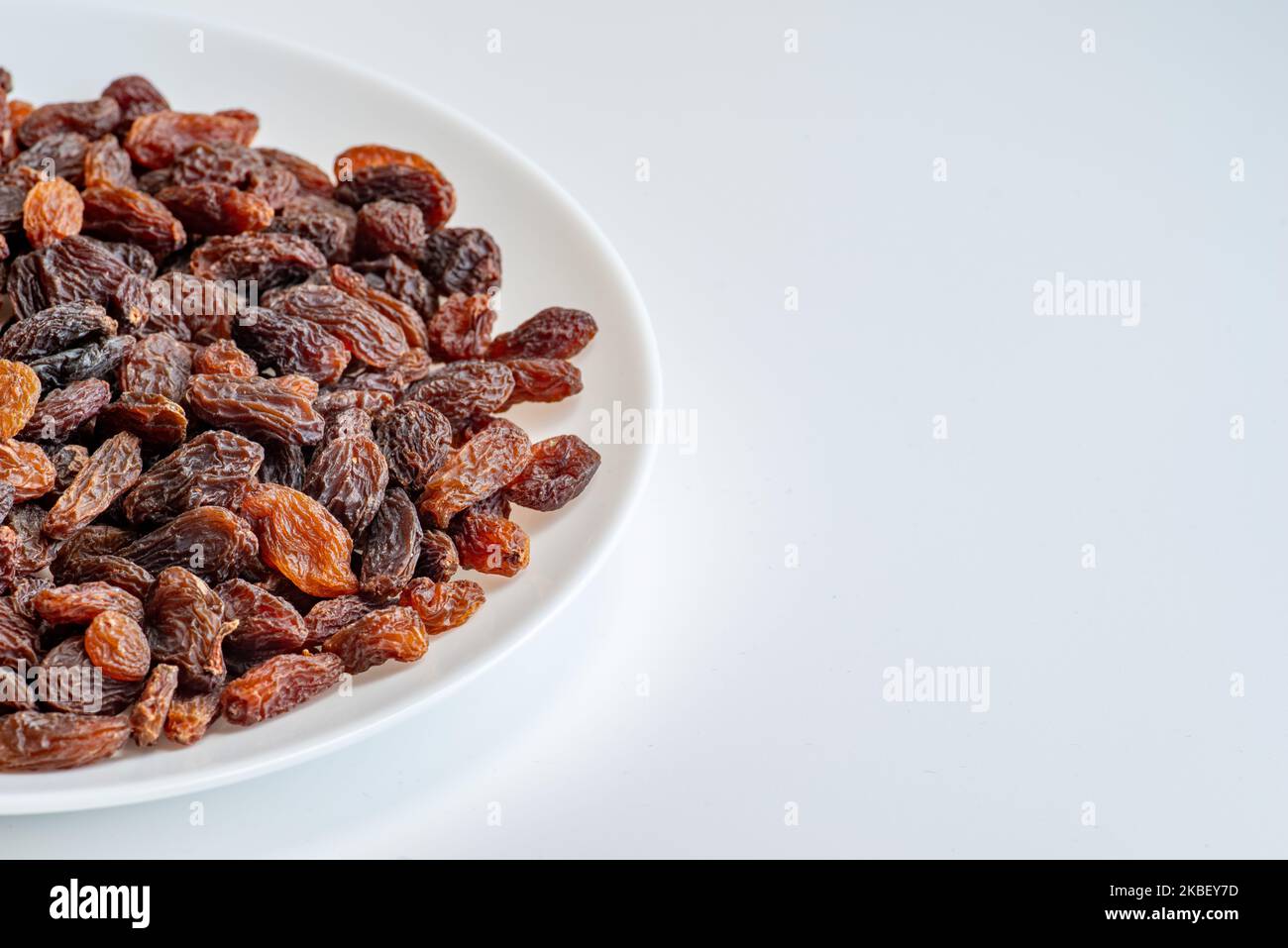 Raisin close up shot background hi-res stock photography and images - Alamy