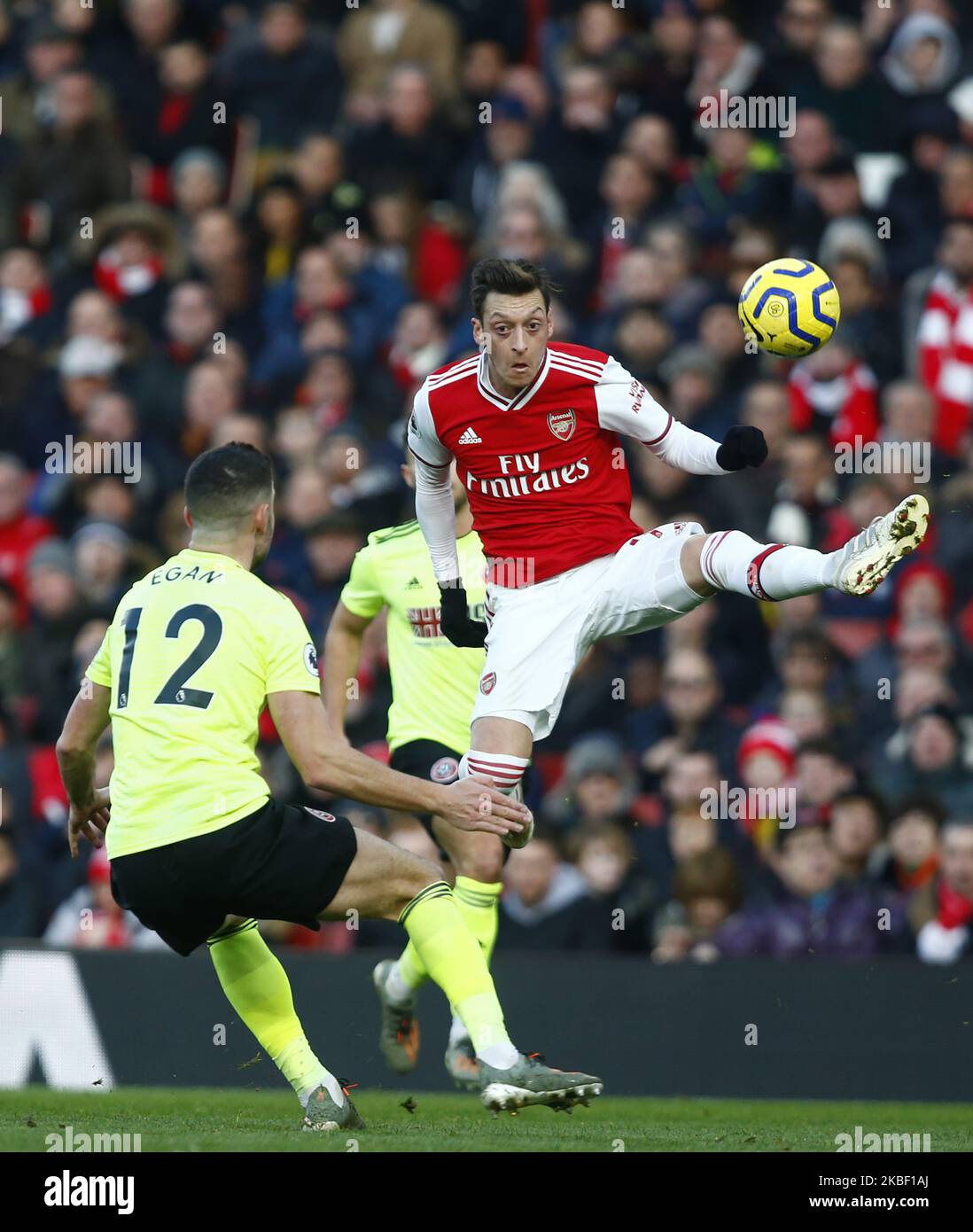 Mesui ozil of arsenal hi-res stock photography and images - Alamy