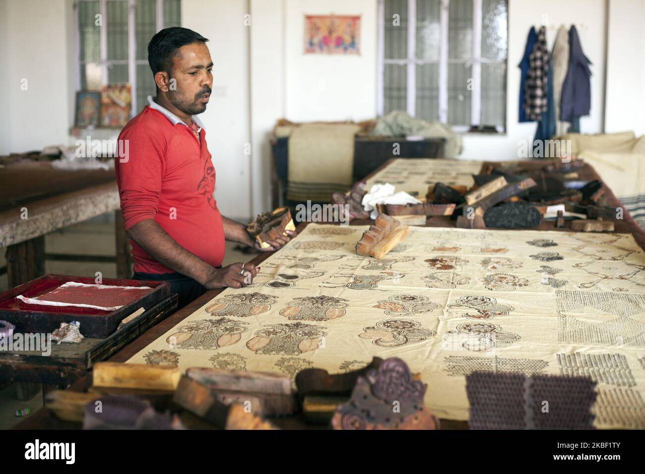 Male woodblock printer prints hi-res stock photography and images - Alamy