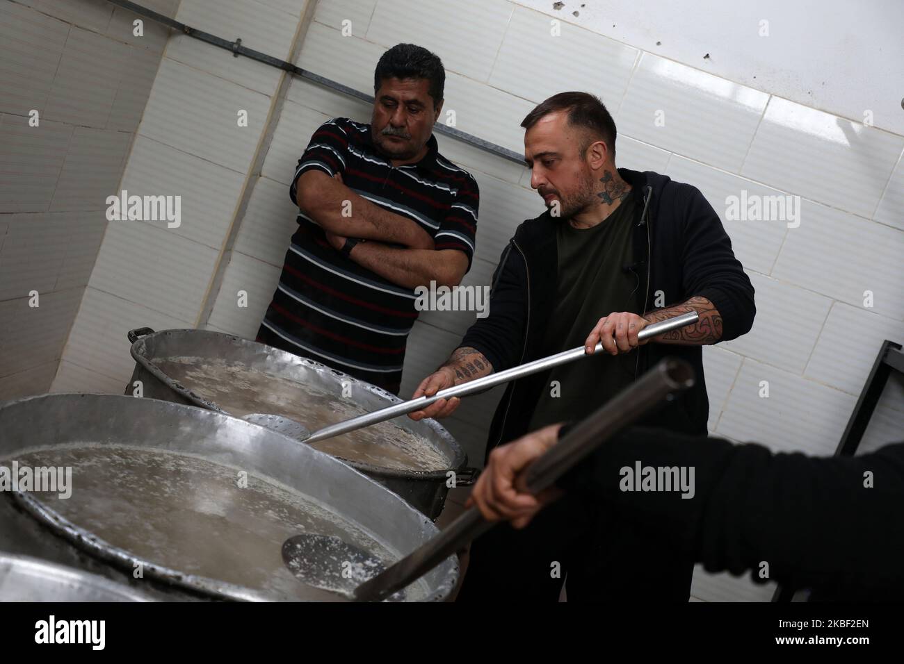 Gabriele Rubini known as Chef Rubio, cooks with Palestinian prisoners ...