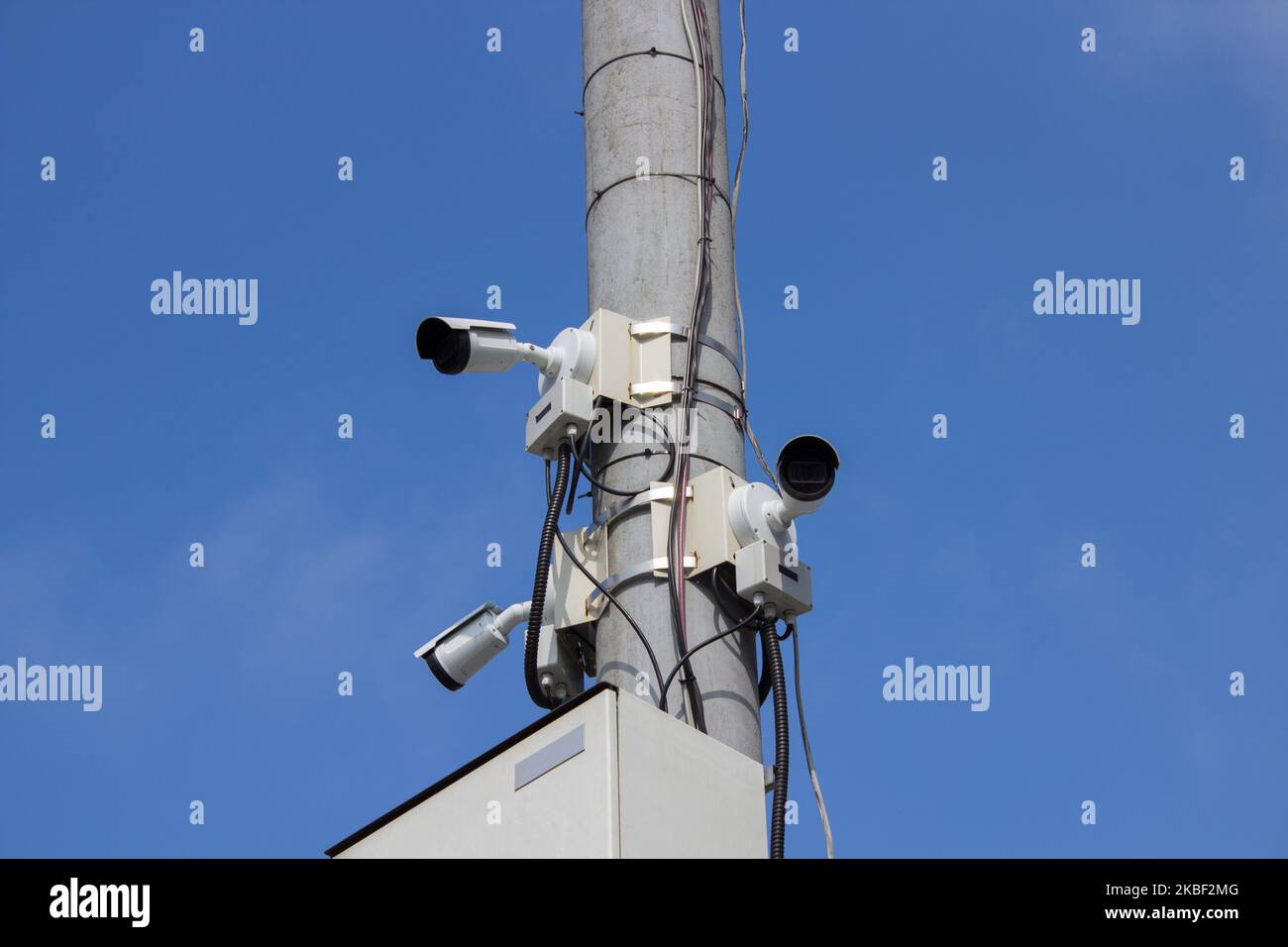 Spy camera watch hi-res stock photography and images - Alamy