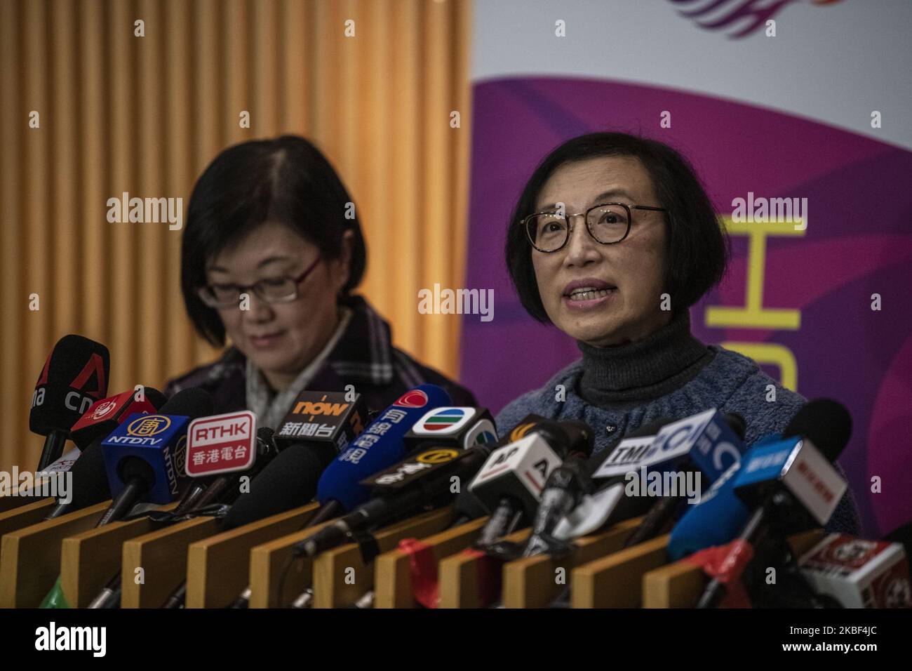 Dr tony ko hi-res stock photography and images - Alamy