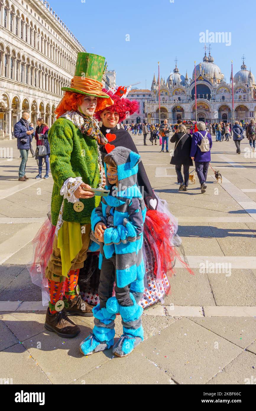 Canal art alice hi-res stock photography and images - Alamy