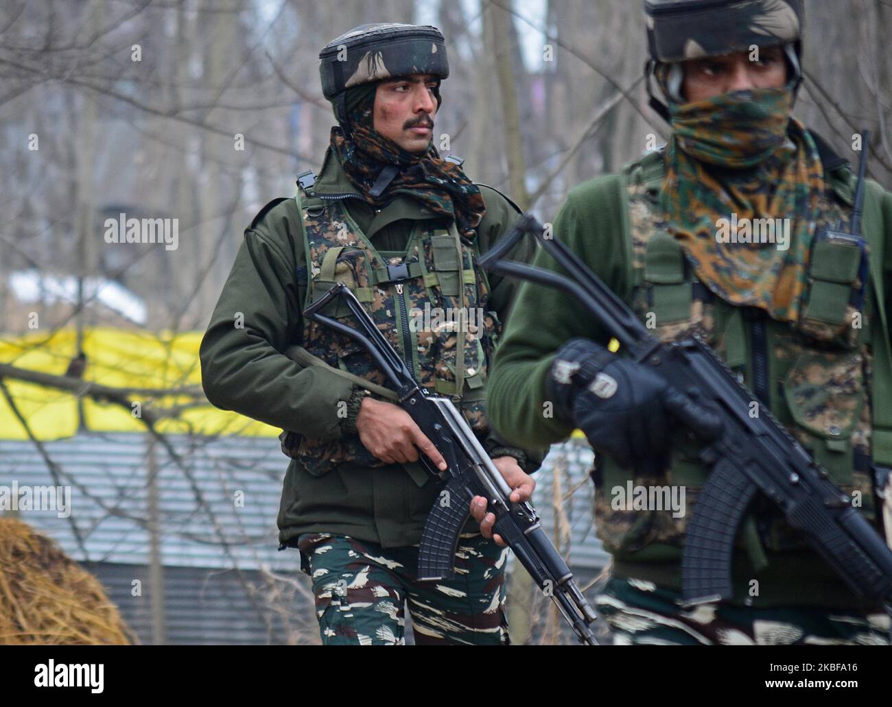 Indian forces rush hi-res stock photography and images - Alamy