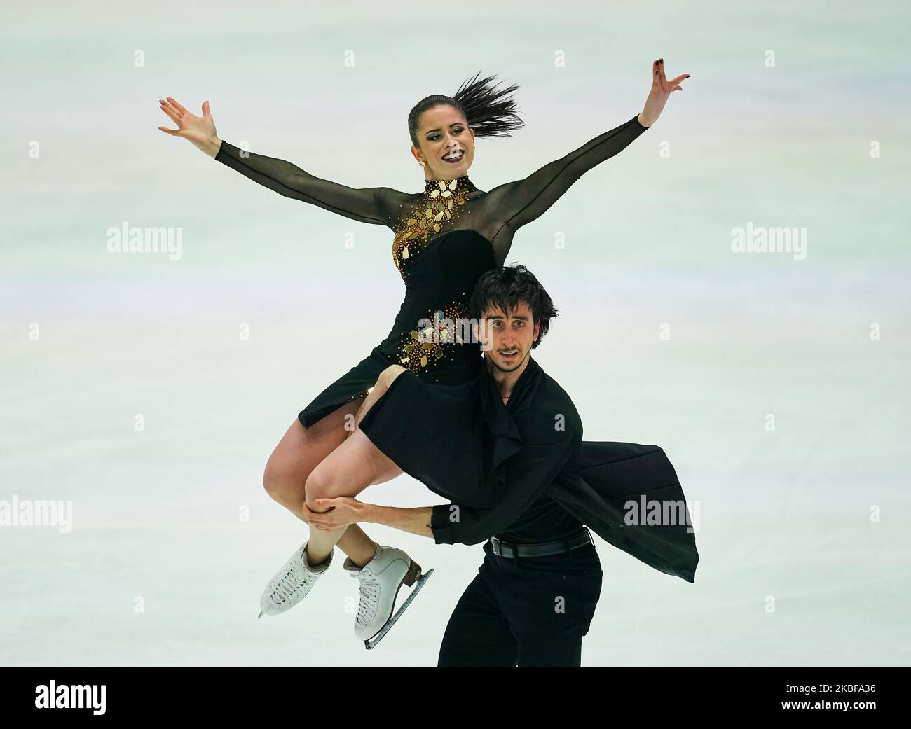 Jasmine Tessari and Francesco Fioretti of Italy in action during Ice ...