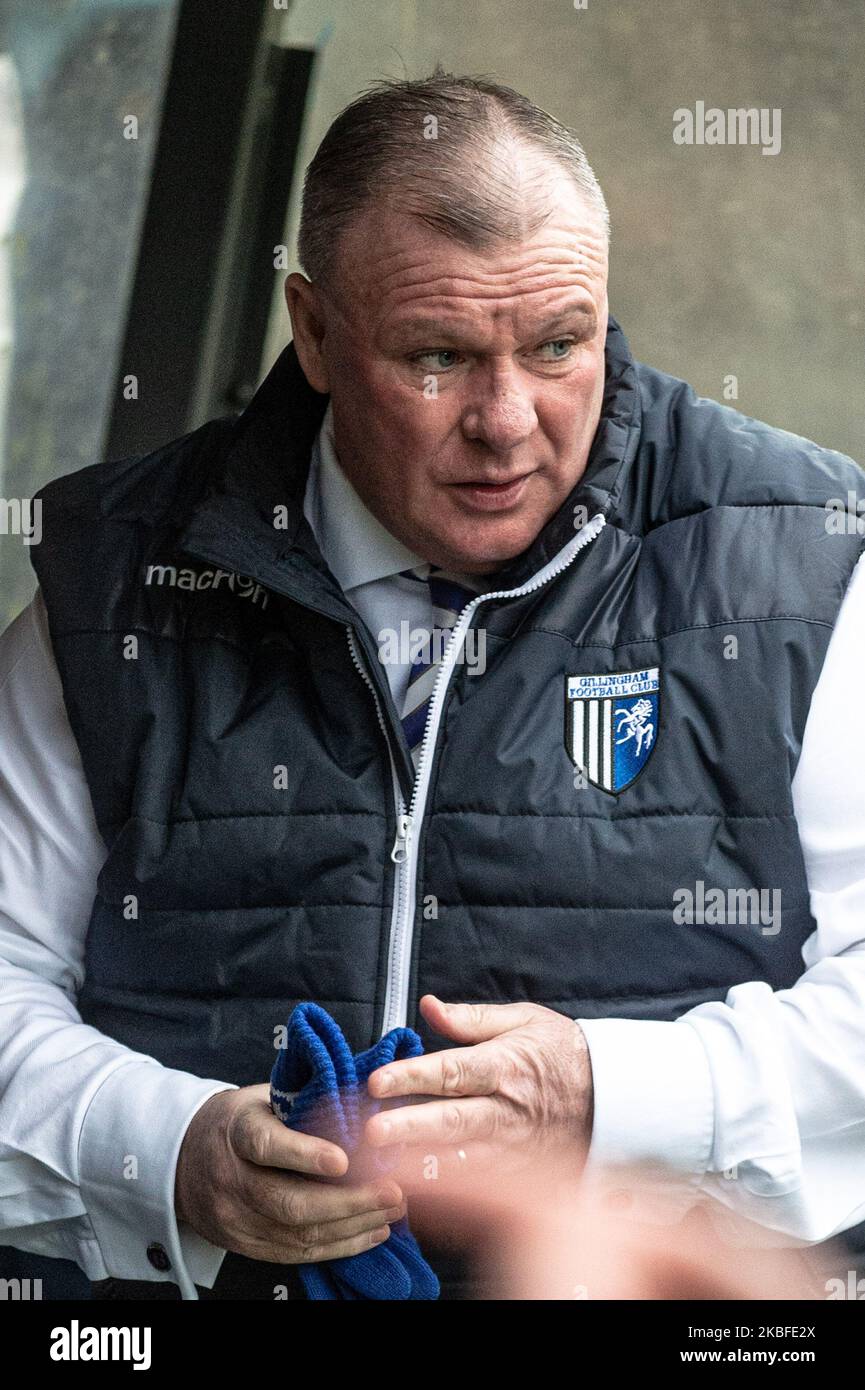 Steve Evans, Manager of Gillingham FC during the Sky Bet League 1 match ...