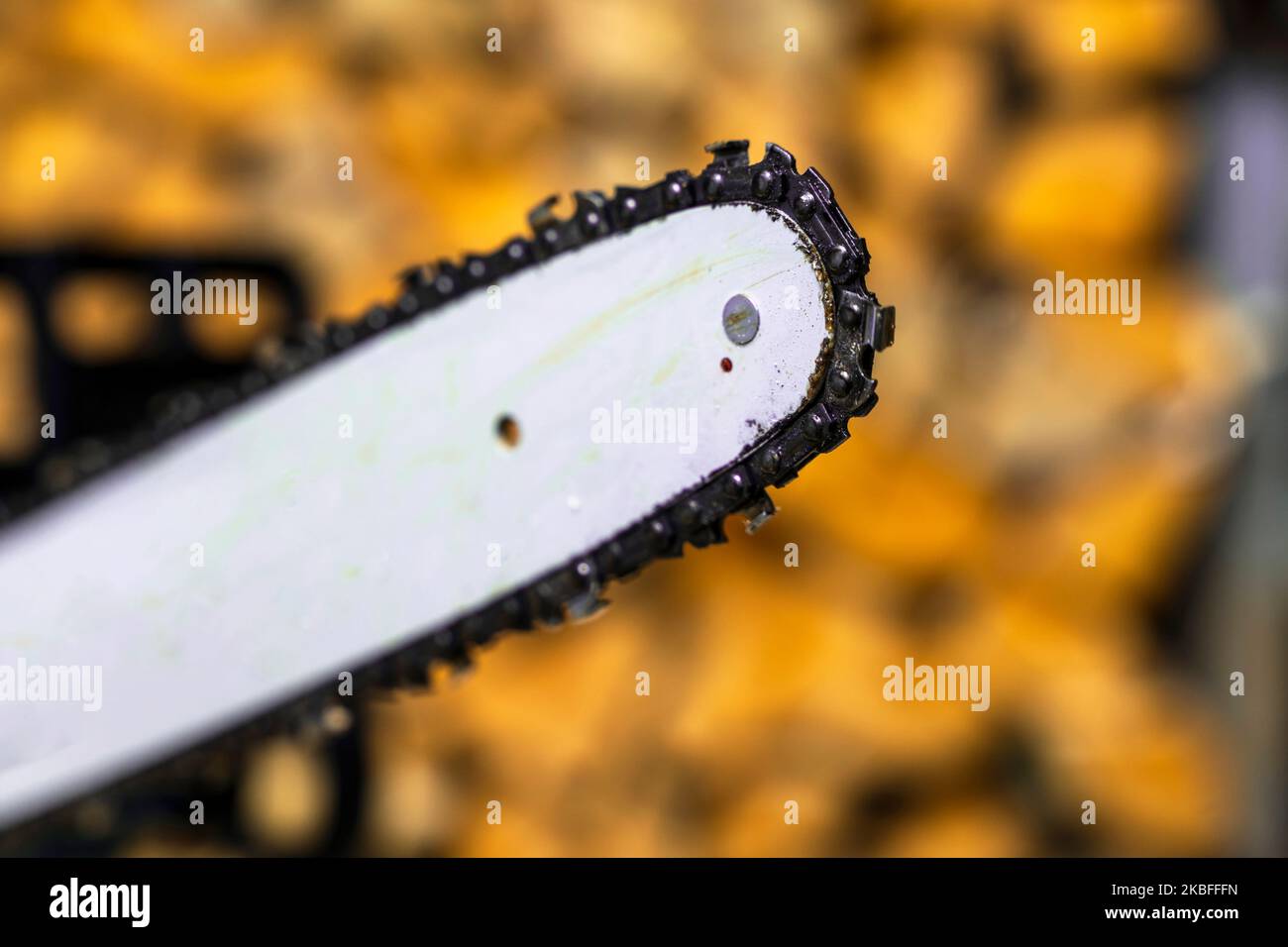 Chainsaw chain closeup hi-res stock photography and images - Alamy
