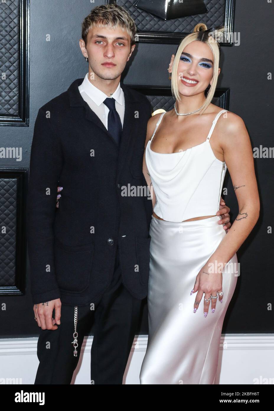 LOS ANGELES, CALIFORNIA, USA - JANUARY 26: Anwar Hadid and girlfriend ...