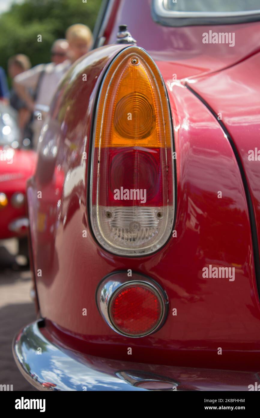 Retro signal hi-res stock photography and images - Alamy