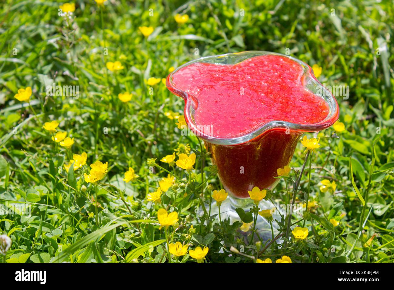 Mashed berries hi-res stock photography and images - Alamy