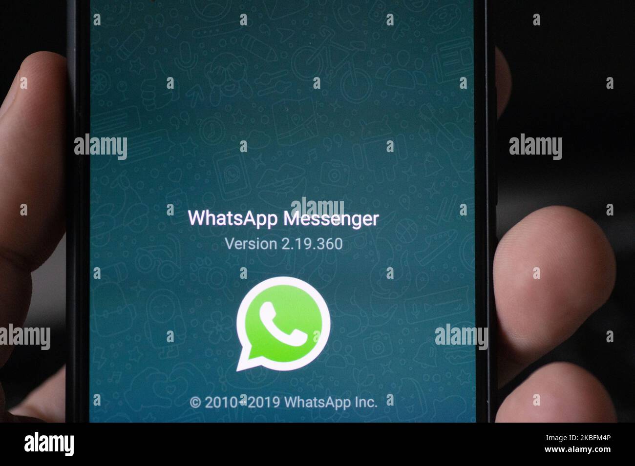 Encrypted messaging system hi-res stock photography and images - Alamy