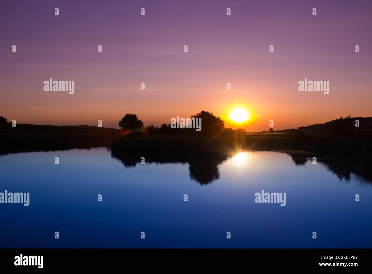 Cloudless blue sky over mountains hi-res stock photography and images ...