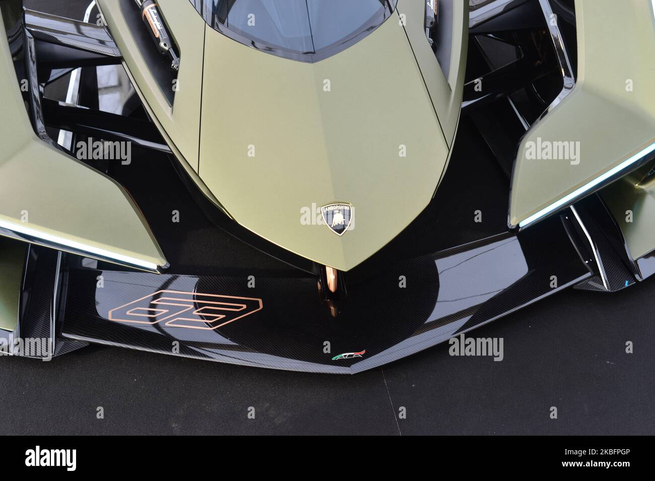 Model lamborghini lambo v12 gran turismo hi-res stock photography and ...