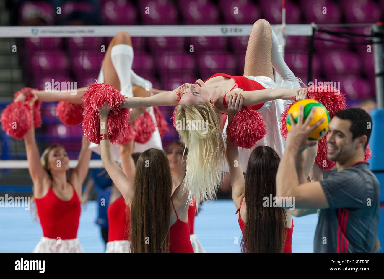 Volley cheerleaders hi-res stock photography and images - Alamy