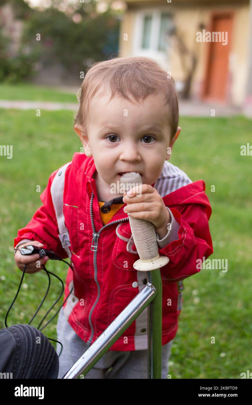 Baby with teeth hi-res stock photography and images - Alamy