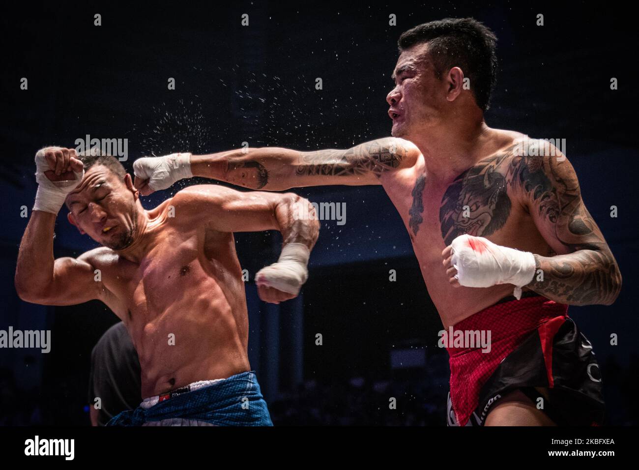 World lethwei championship hi-res stock photography and images - Alamy
