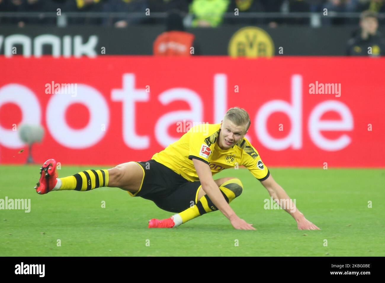 Erling haland borussia dortmund hi-res stock photography and images - Alamy
