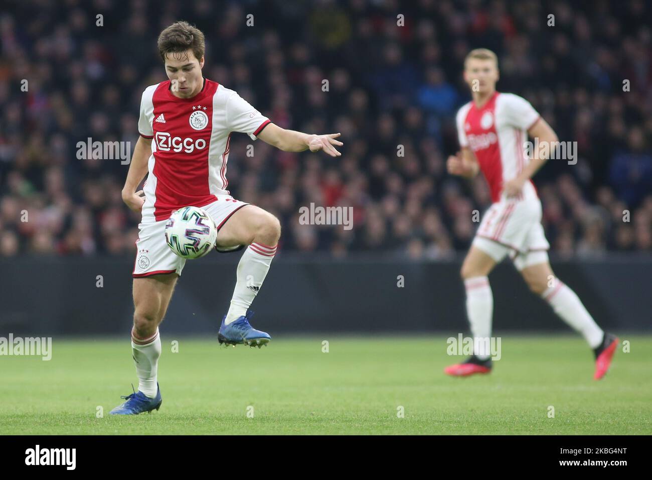 Carel Eiting (Ajax) controls the ball during the 2019/20 Eredivisie ...