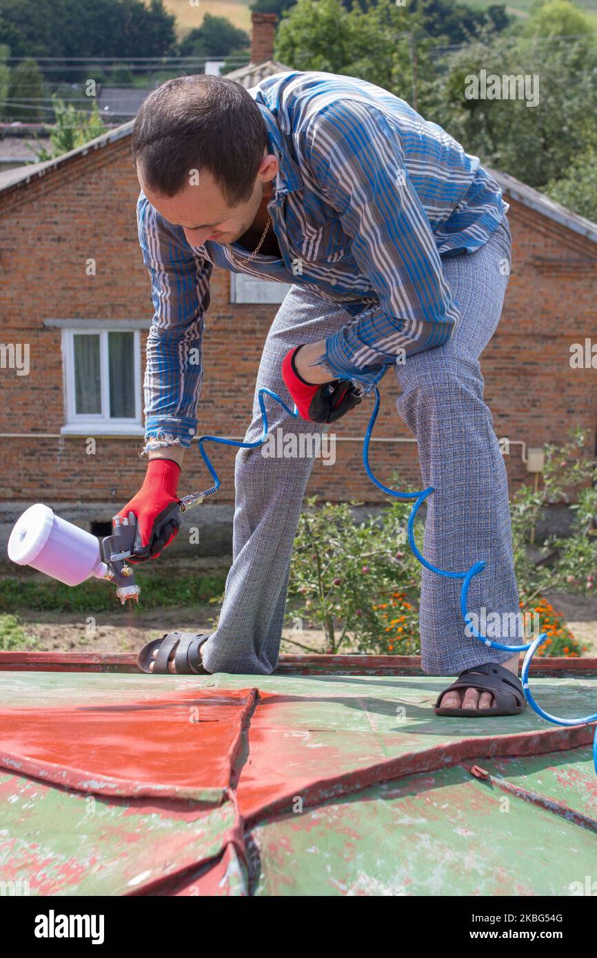 Paintsprayers hi-res stock photography and images - Alamy