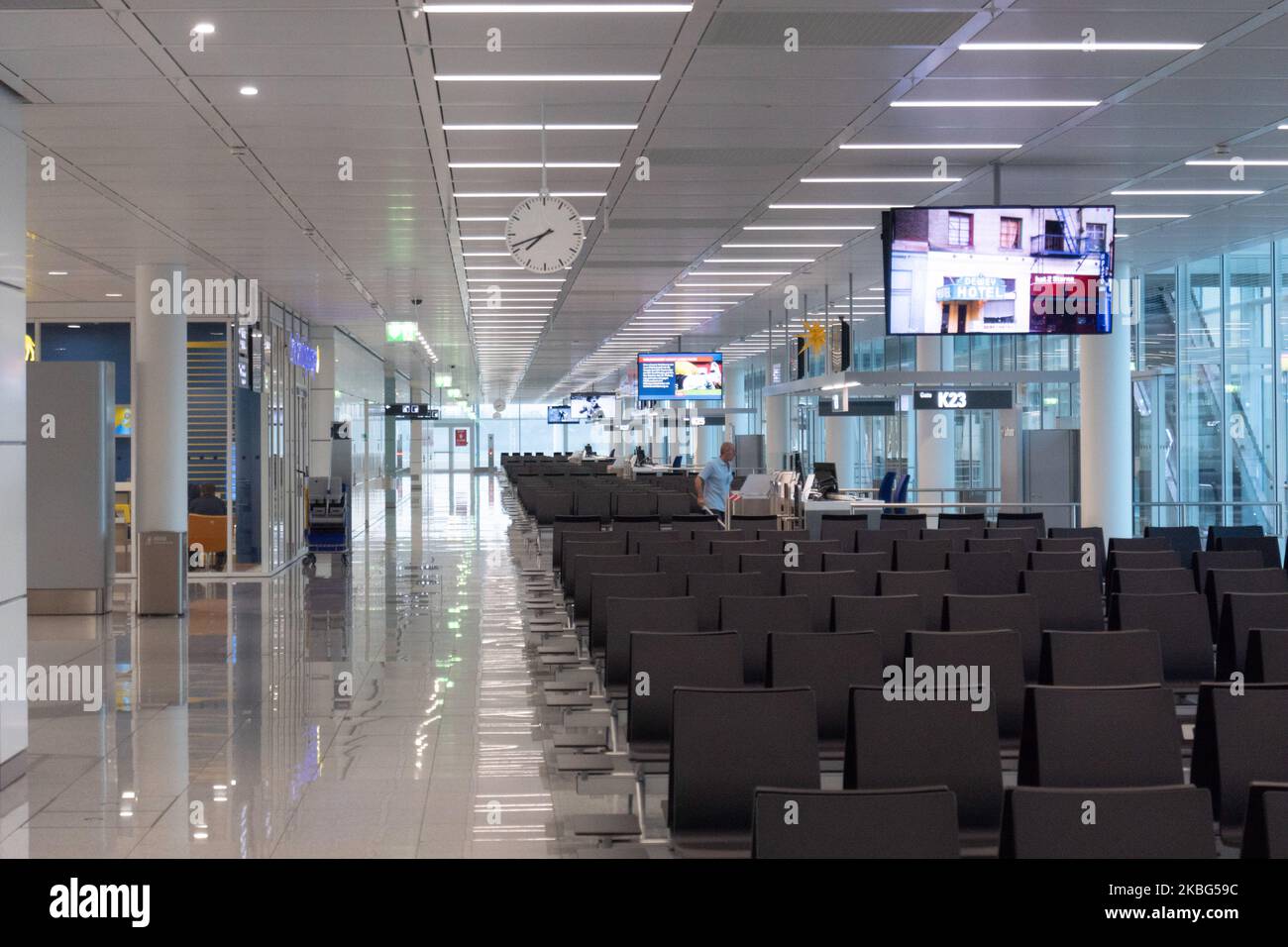 Interior of the Terminal 2 and K gates area of Munich Airport ...