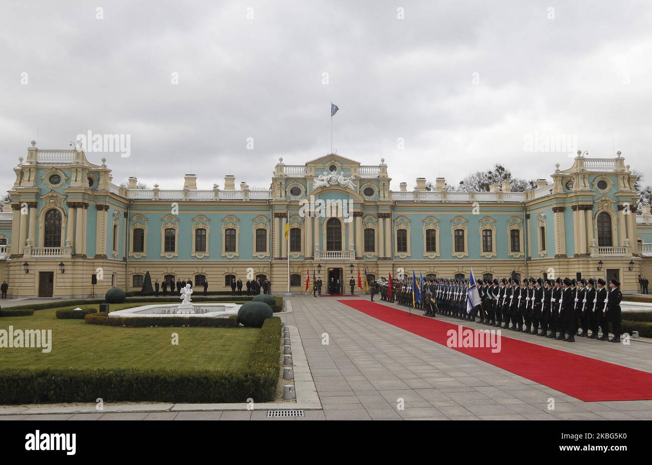 Turkish President Recep Tayyip Erdogan and Ukrainian President ...