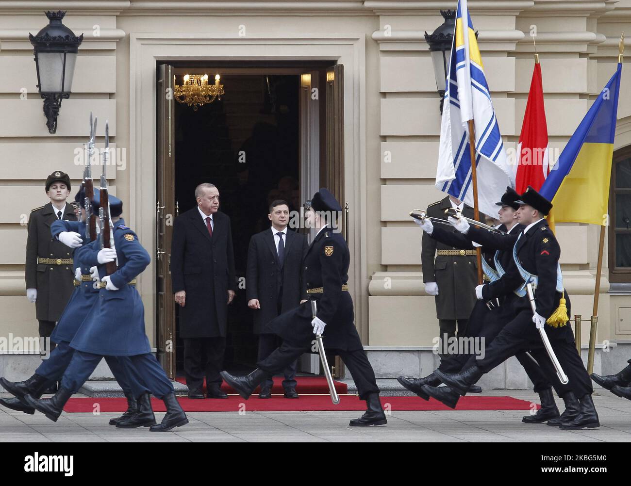 Mariinskiy palace hi-res stock photography and images - Alamy