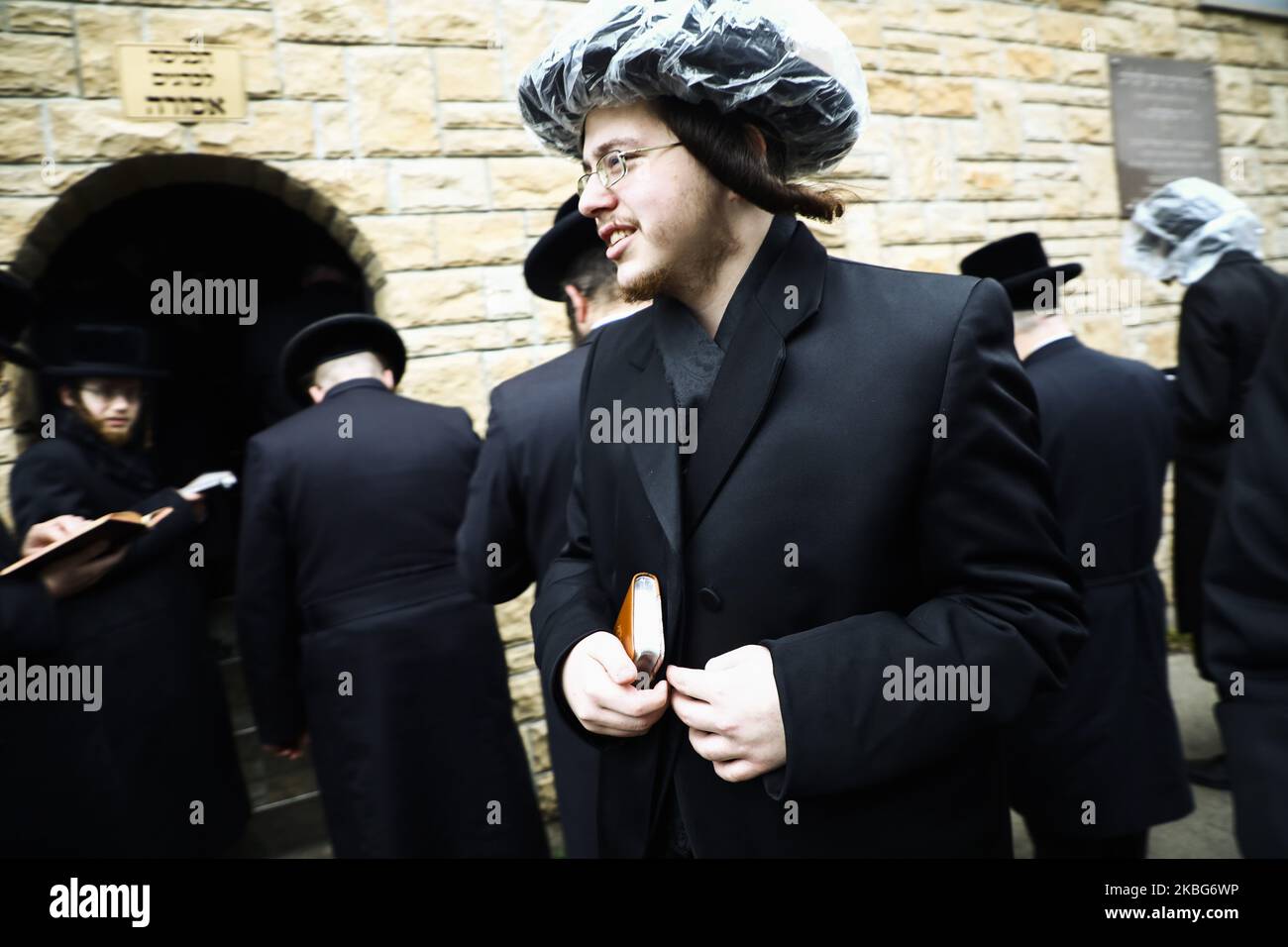 Hasidic jews celebrate during the 206 anniversary of tzadik Dawid ...