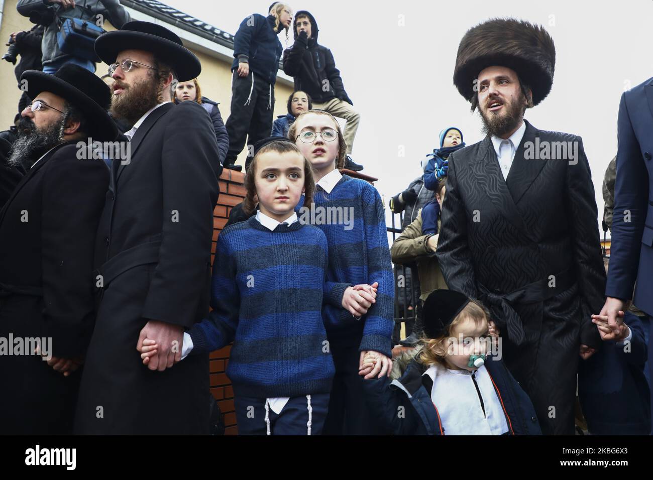 Jewish hasidic dance hi-res stock photography and images - Alamy