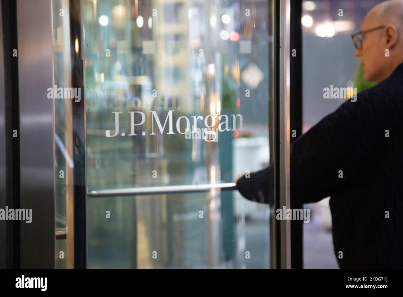 Morgan logo hi-res stock photography and images - Alamy