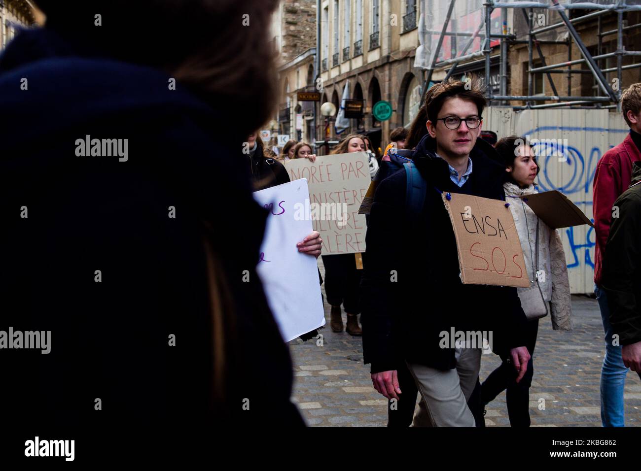 Insab student hi-res stock photography and images - Alamy