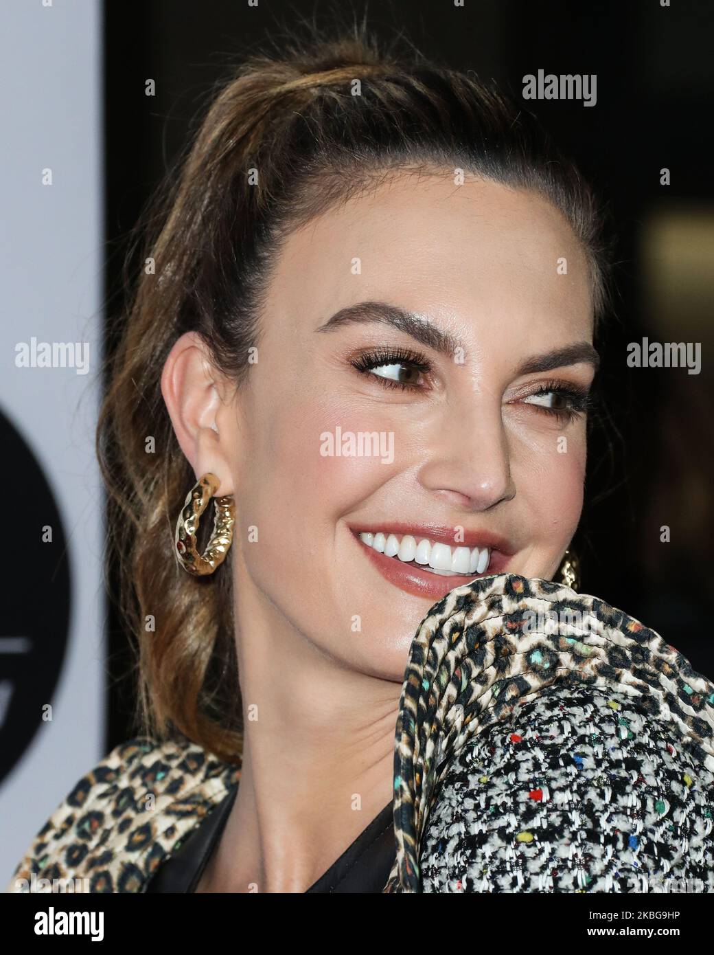 LOS ANGELES, CALIFORNIA, USA - FEBRUARY 05: Actress Elizabeth Chambers ...