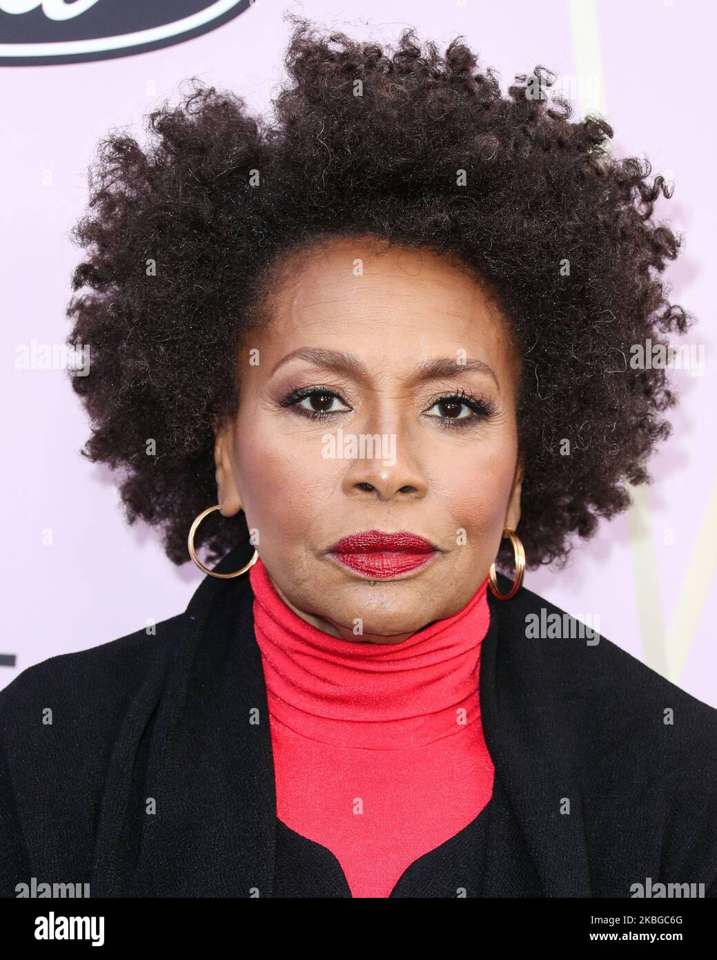 BEVERLY HILLS, LOS ANGELES, CALIFORNIA, USA - FEBRUARY 06: Jenifer ...