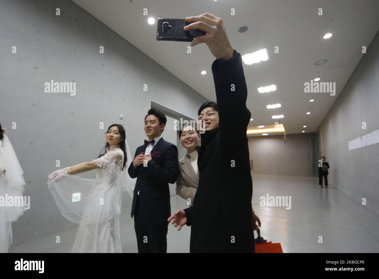 Thousands of couples take part in a mass wedding of the Family ...