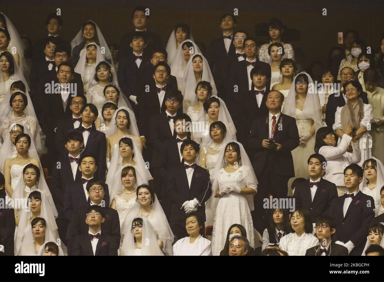 Thousands of couples take part in a mass wedding of the Family ...