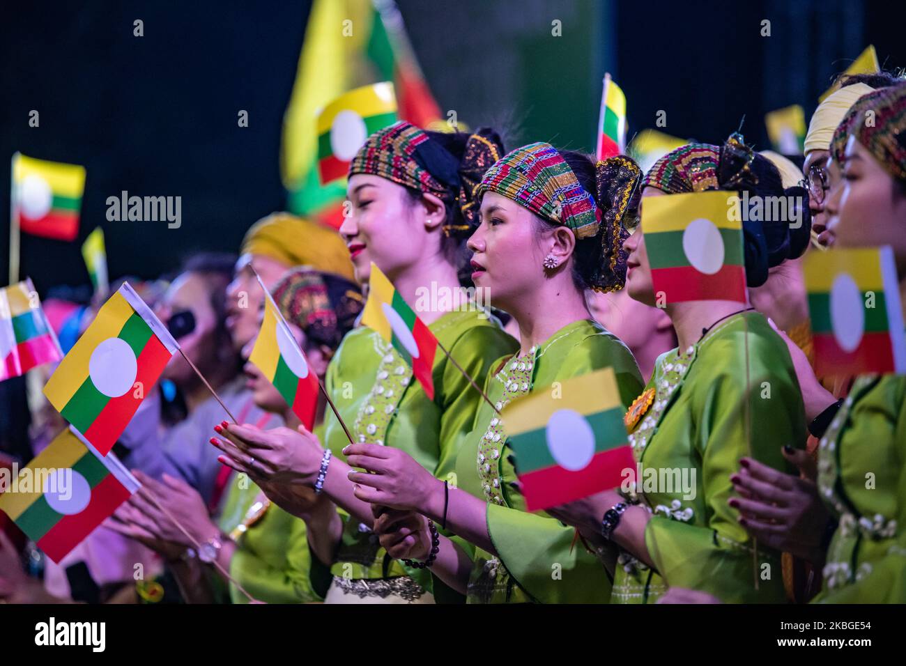 Shan ethnic woman in traditional attire perform on stage during a ...